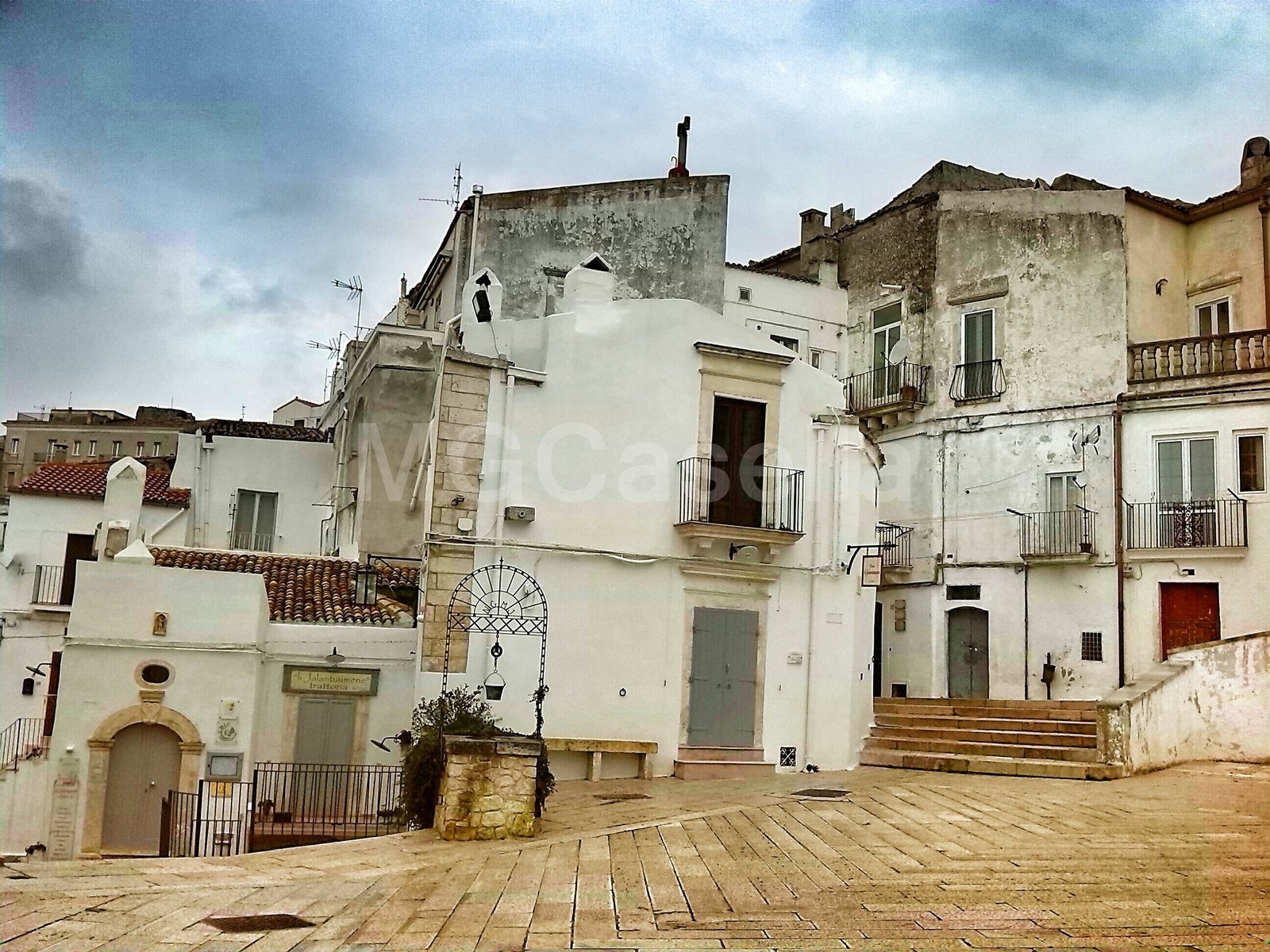 Manfredonia itinerario tra storia, arte e misteri