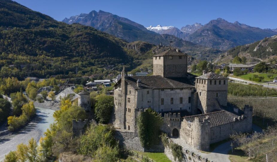 Il Castello Sarriod de la Tour Svela i Segreti del Quattrocento Valdostano